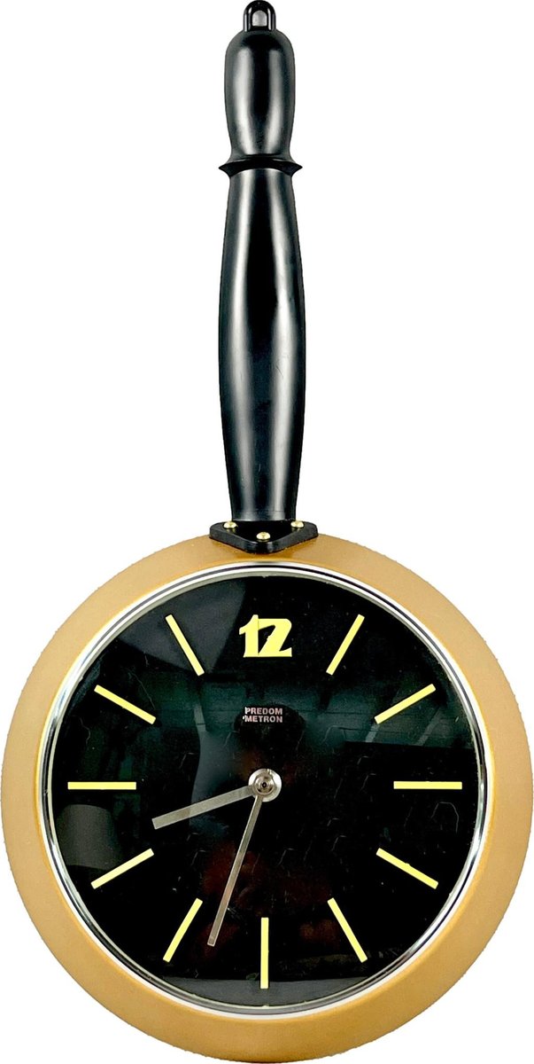 Vintage Polish Frying Pen Wall Clock from Predom Metron, 1975 for sale ...