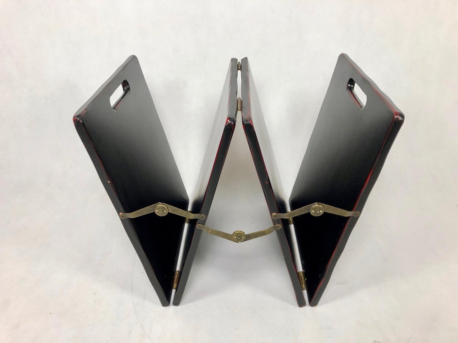 Folding Painted Magazine Rack, 1980s for sale at Pamono