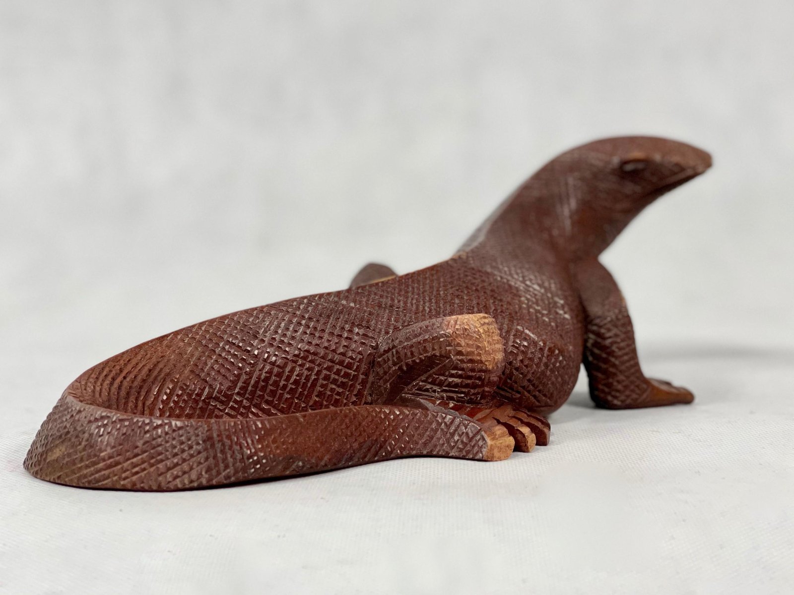 Large Carved Komodo Dragon Walrus Sculpture, 1970s for sale at Pamono
