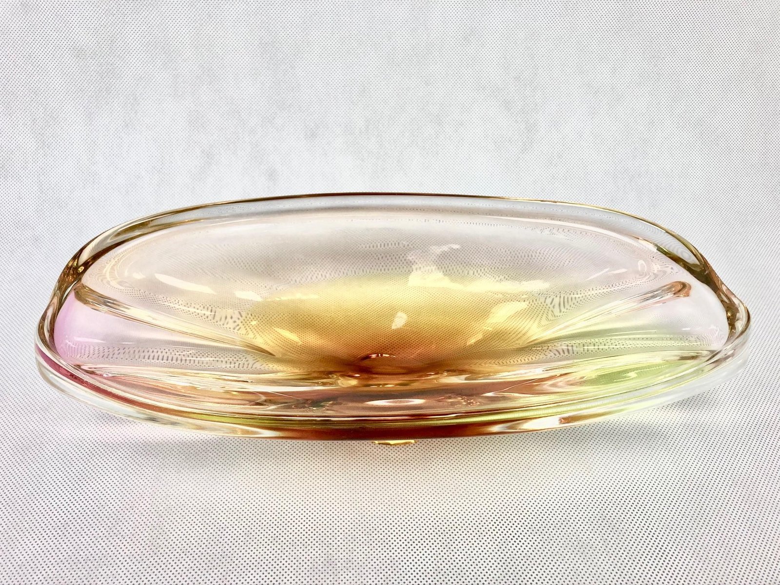 Art Glass Bowl by Jan Beránek for Škrdlovice, 1960s for sale at Pamono