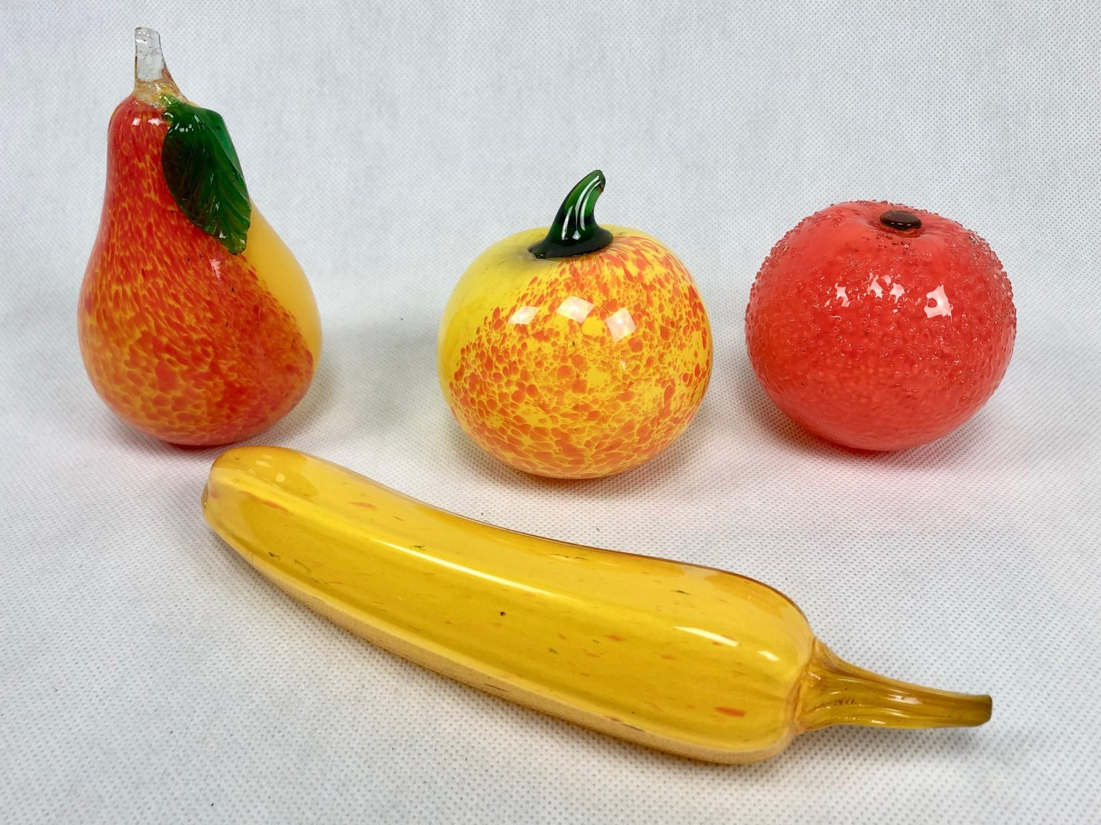 Mid-Century Art Glass Fruits, 1970s, Set of 6 for sale at Pamono