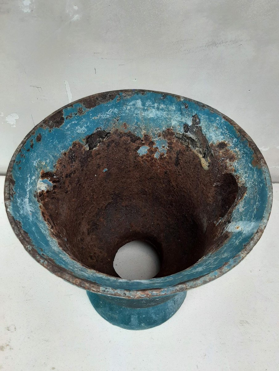 Antique Enamelled Cast Iron Vase for sale at Pamono