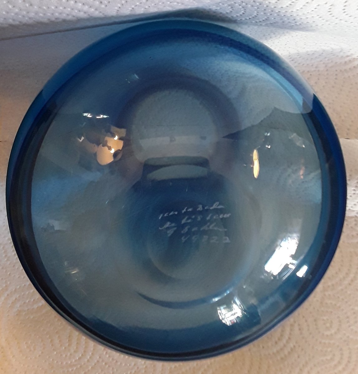 Vintage Swedish Spherical Glass Vase by Gunnel Sahlin for Kosta Boda ...