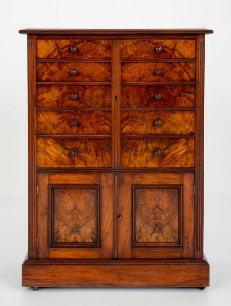 Antique Victorian Cabinet in Mahogany, 1860 for sale at Pamono