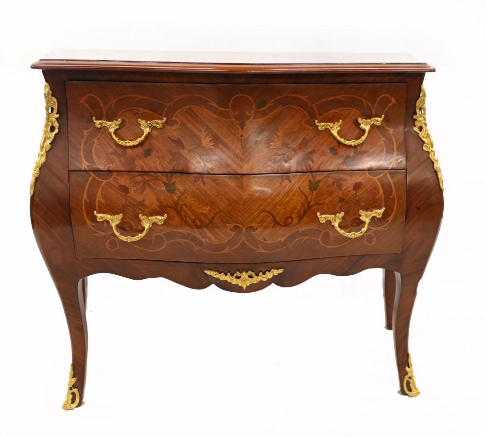 French Bombe Chest of Drawers with Marquetry Inlay for sale at Pamono