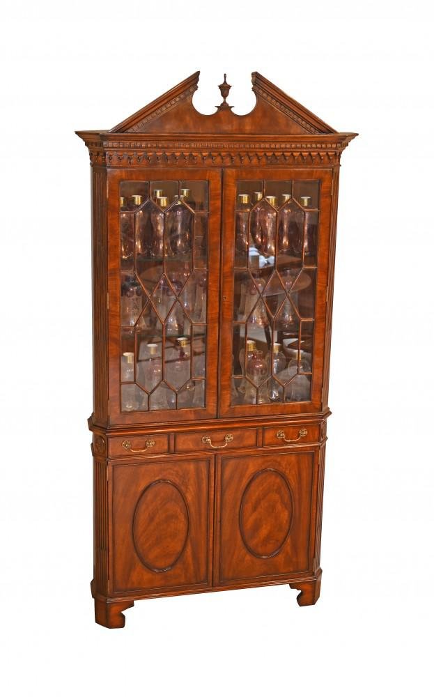 Victorian Corner Cabinet in Glazed Mahogany for sale at Pamono