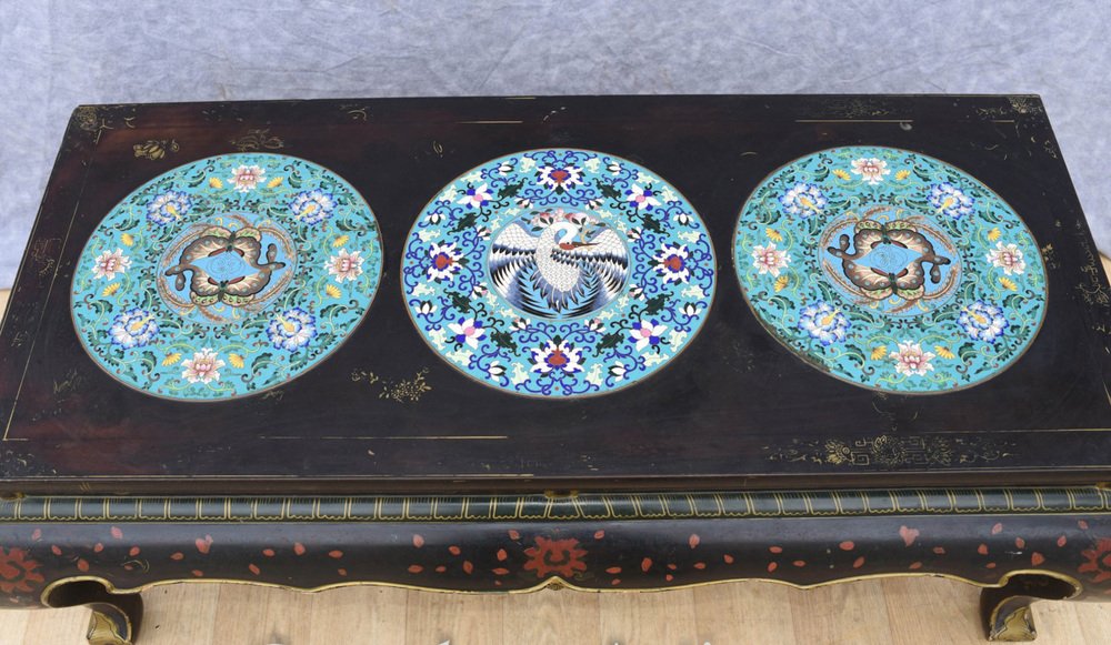 Chinese Cloisonne Lacquer Coffee Table for sale at Pamono