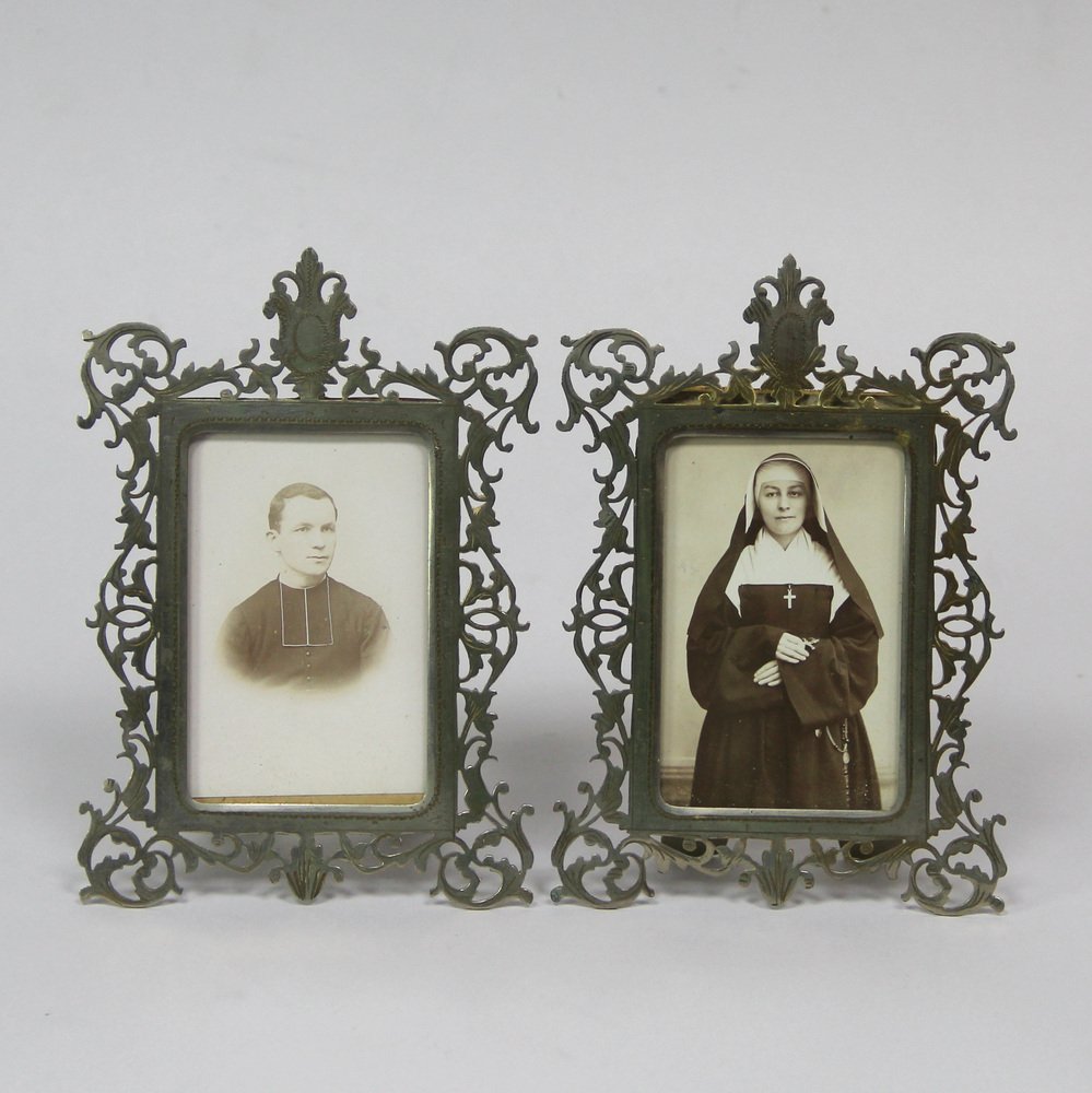 Antique Portrait Frames, 1800s, Set of 2 for sale at Pamono