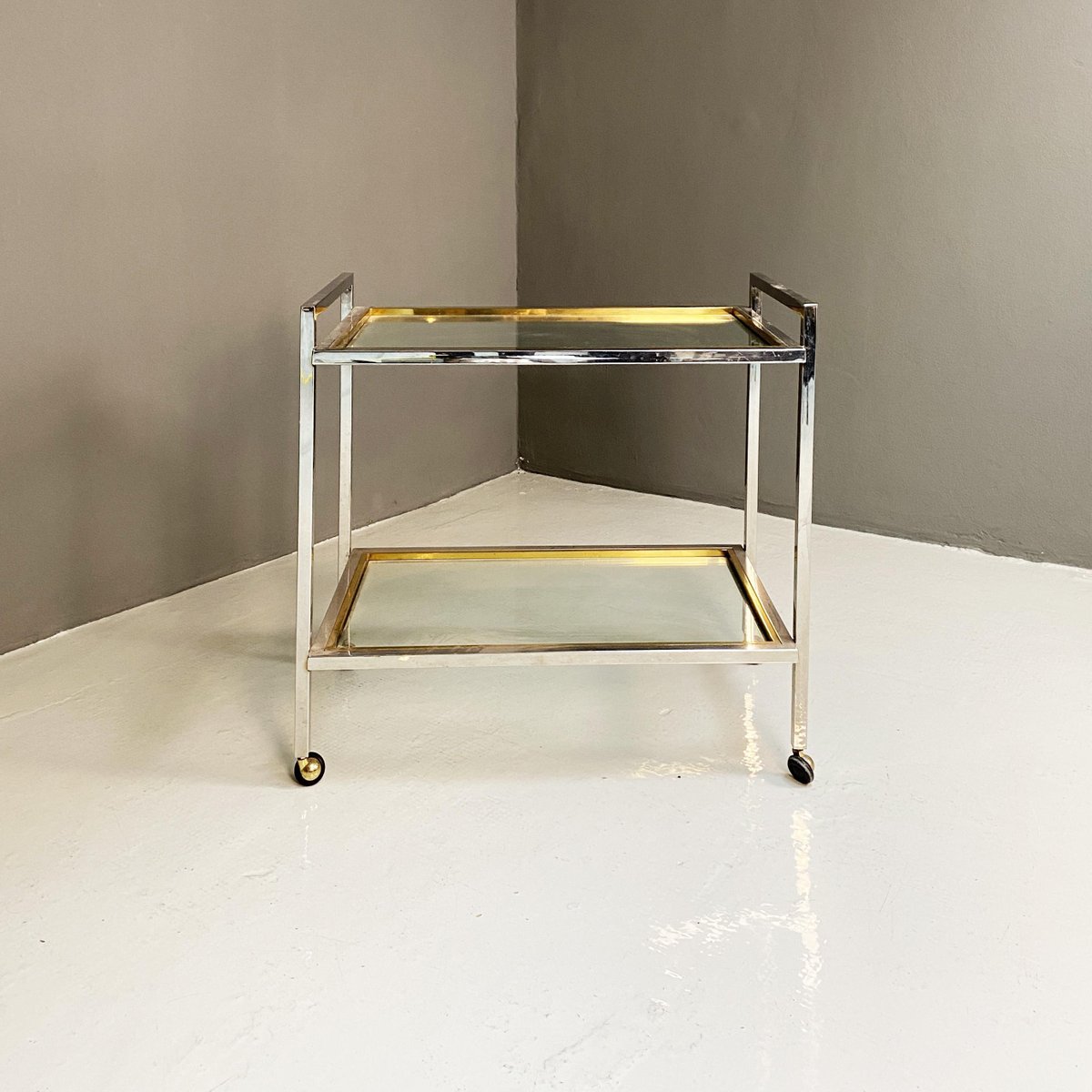 Italienischer Mid-Century Modern Servierwagen aus Stahl & Messing mit ...
