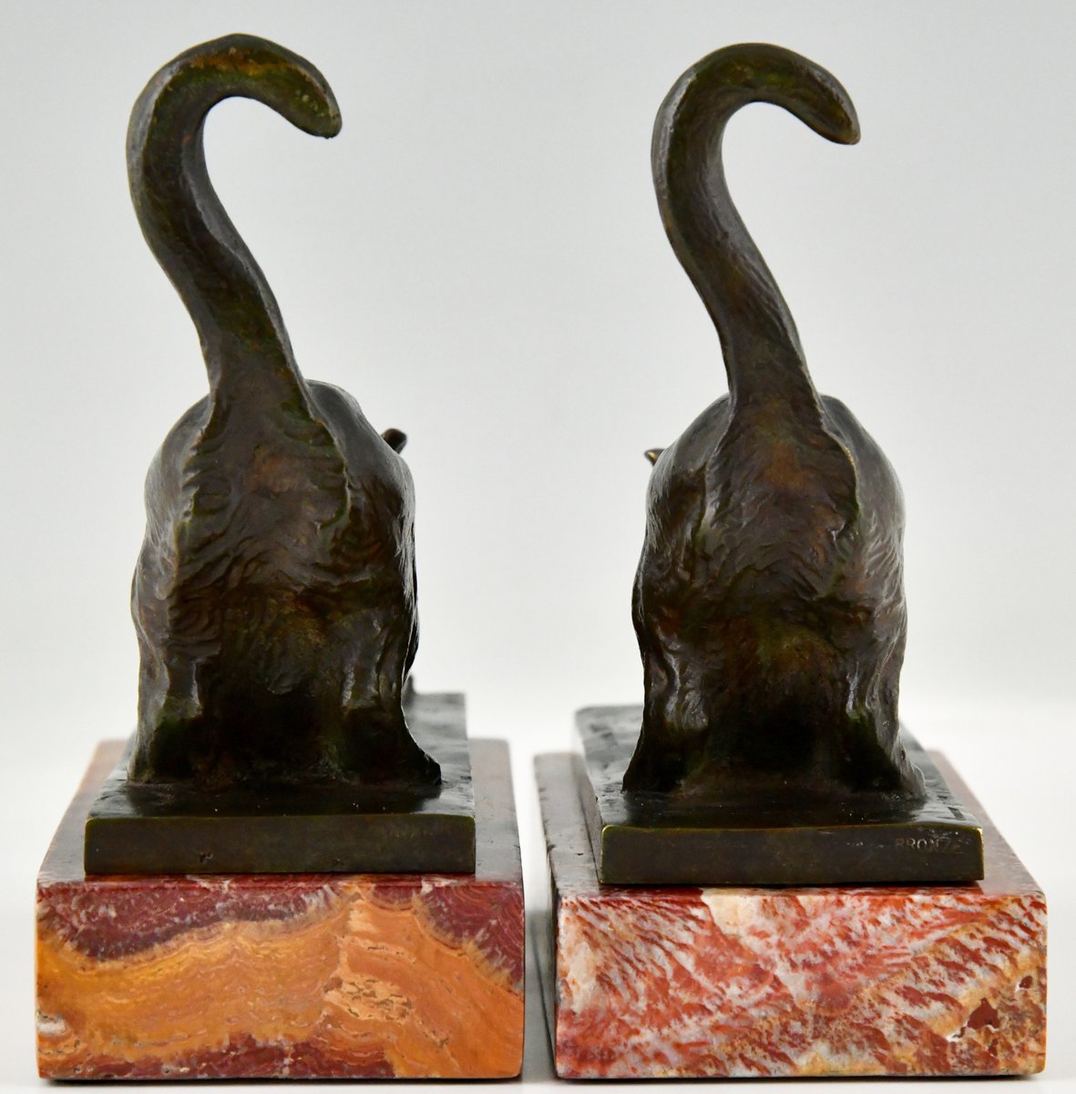 Art Deco Katzen Buchstützen aus Bronze von Louis Riche für Patrouilleau ...