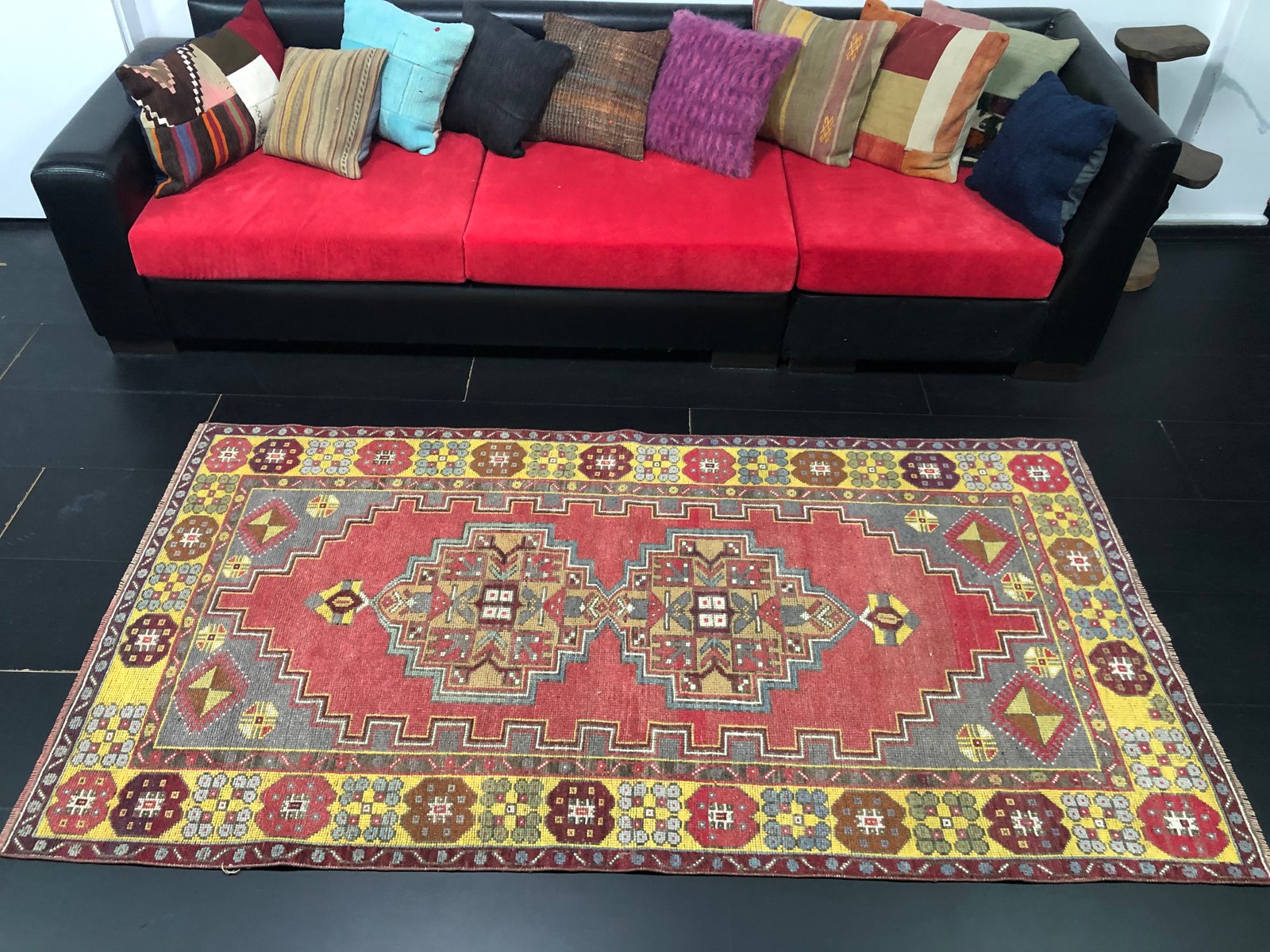 Traditional Turkish Handmade Rug in Wool for sale at Pamono
