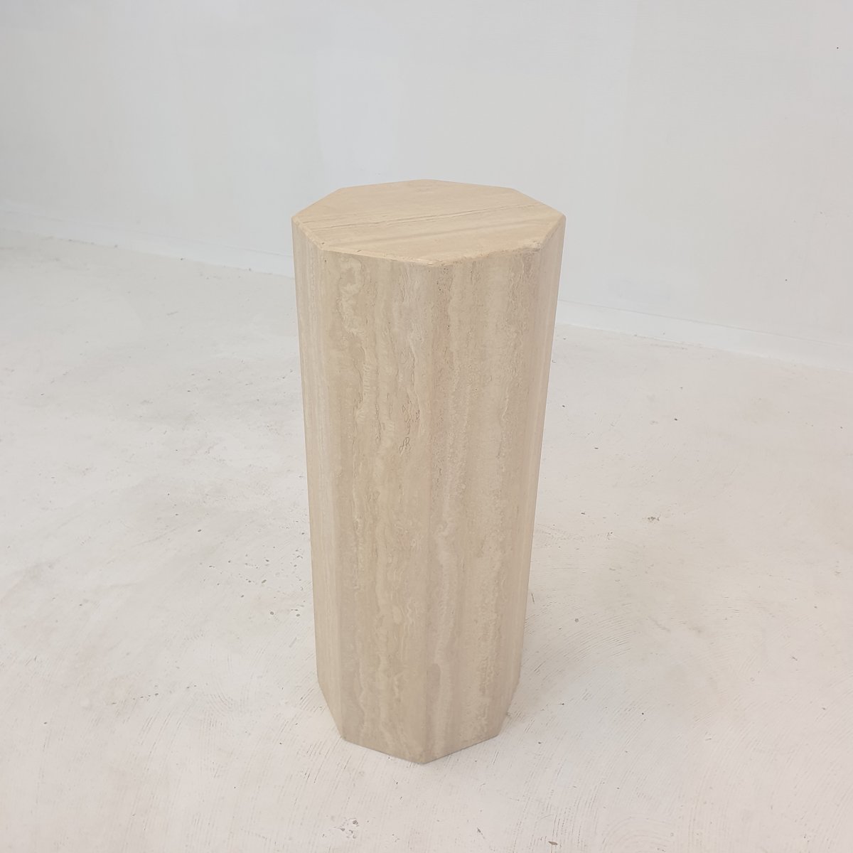 Italian Travertine Side Table or Pedestal, 1980s for sale at Pamono