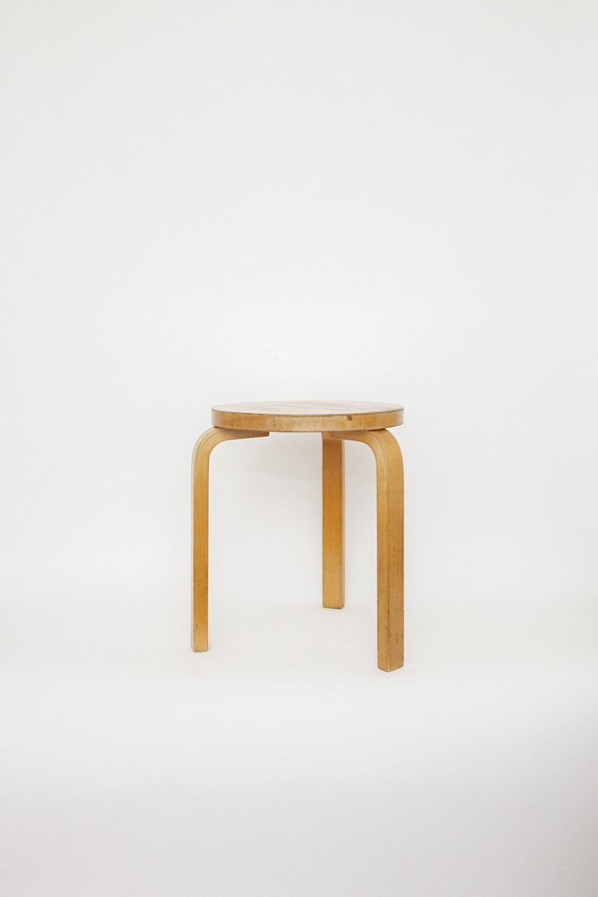 Finnischer 60 Hocker von Alvar Aalto für Artek, 1940 bei Pamono kaufen