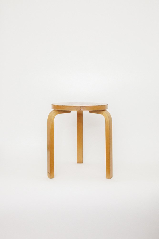 Finnischer 60 Hocker von Alvar Aalto für Artek, 1940 bei Pamono kaufen