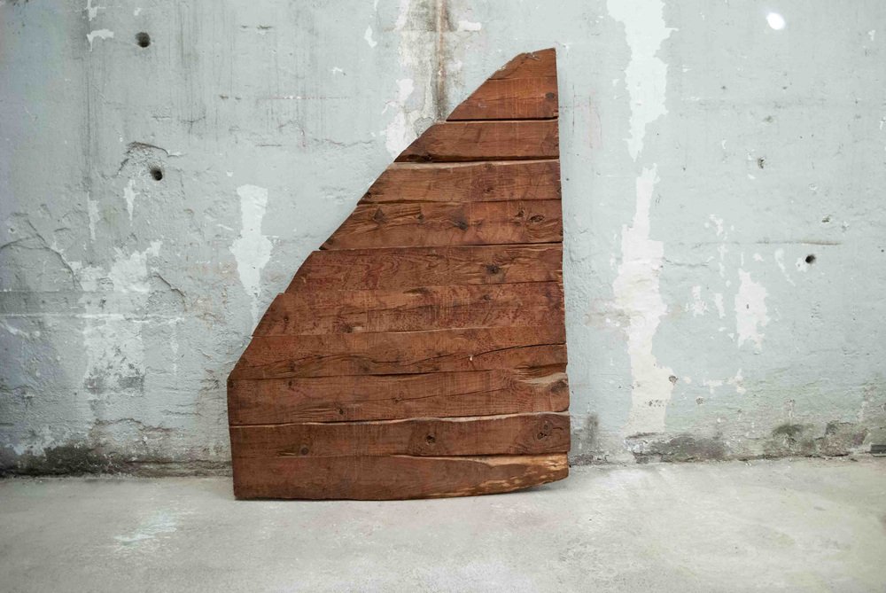 Large 18th Century Pinewood Coat of Arms, Spain for sale at Pamono