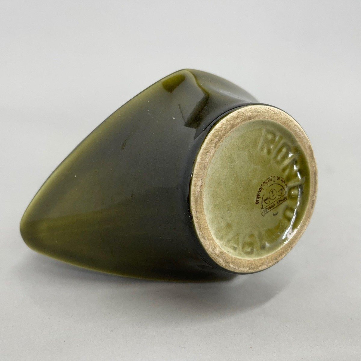 Vase attributed to Ditmar Urbach, Czechoslovakia, 1970s for sale at Pamono