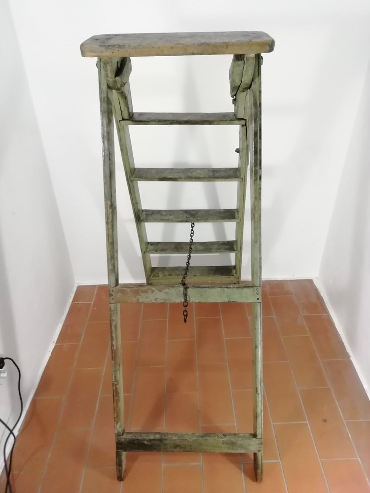 Vintage Shop Ladder, 1930s for sale at Pamono