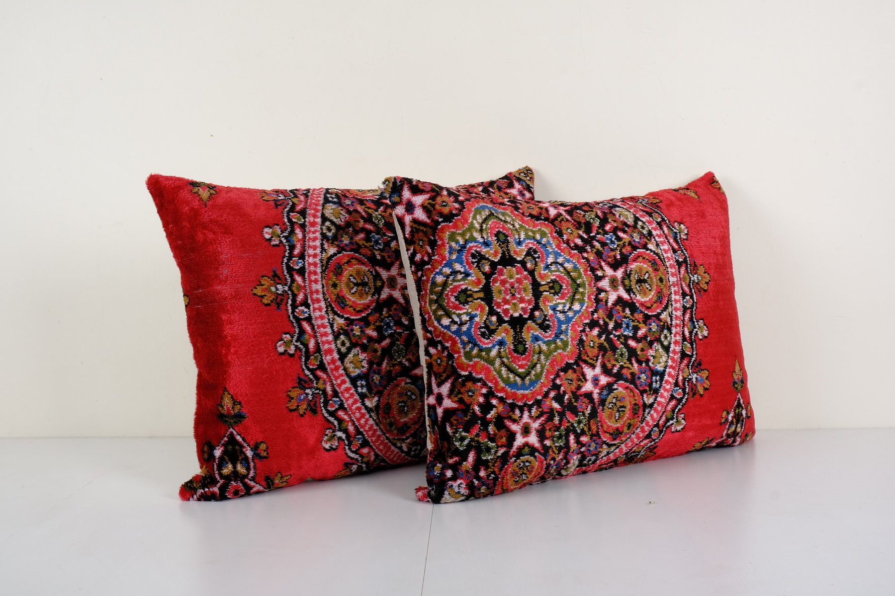 Large Turkish Velvet Cushion Covers, Set of 2 for sale at Pamono