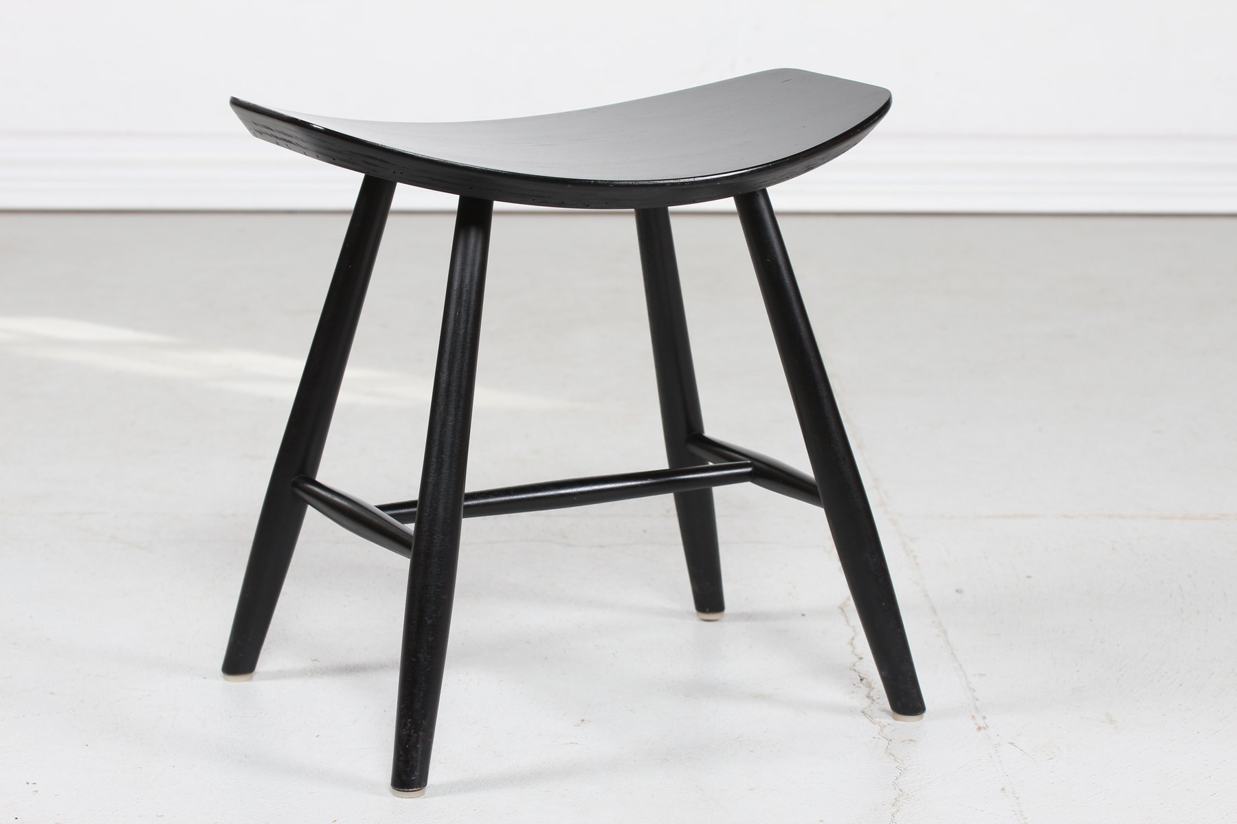Tabouret Modèle J 63 par Ejvind A. Johansson pour FDB Møbler, Danemark ...