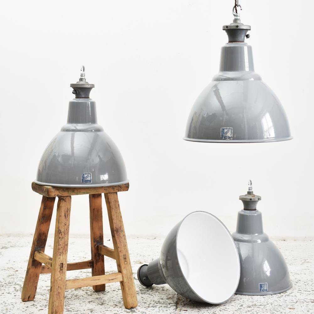 16″ Industrial Grey Benjamin Pendant Light, 1950s for sale at Pamono