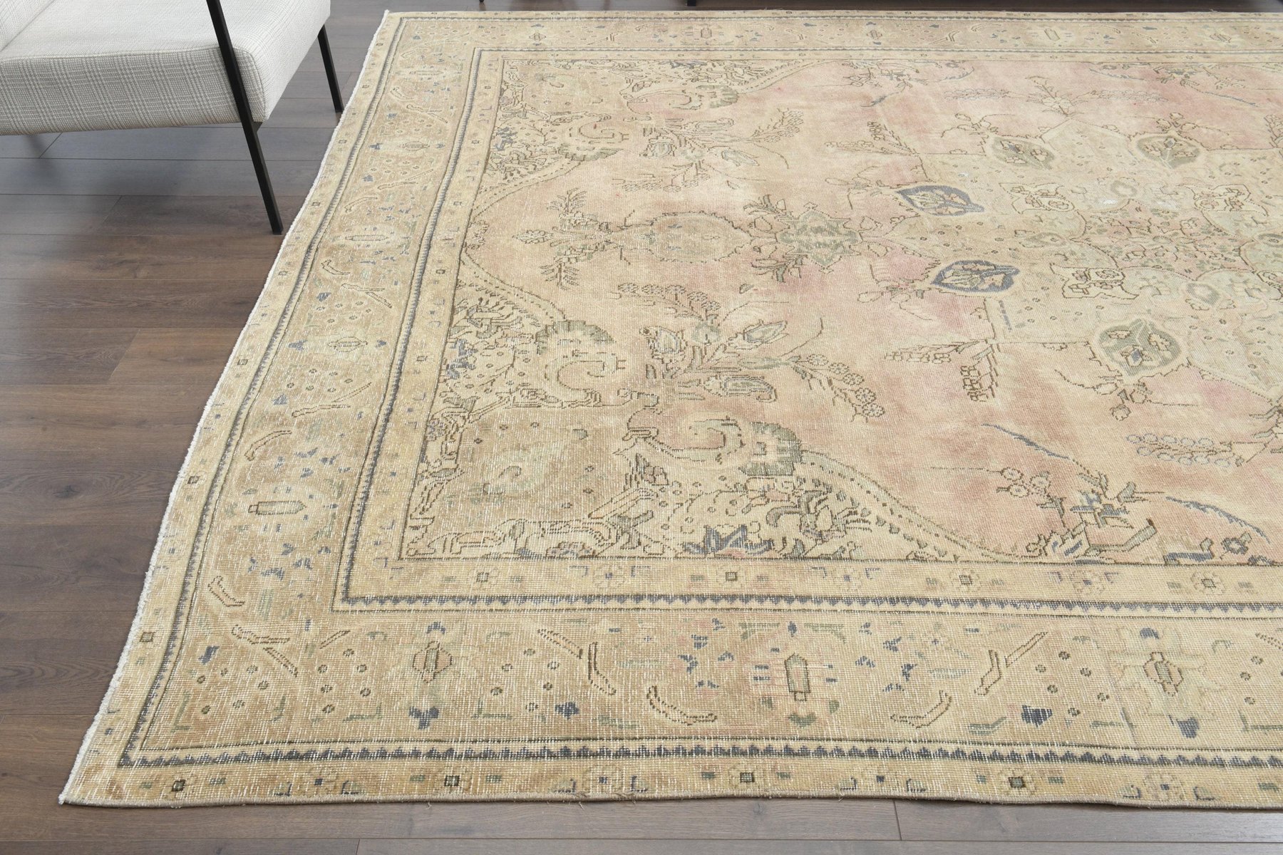 Antique Turkish Wool Faded Area Rug, 1930s for sale at Pamono
