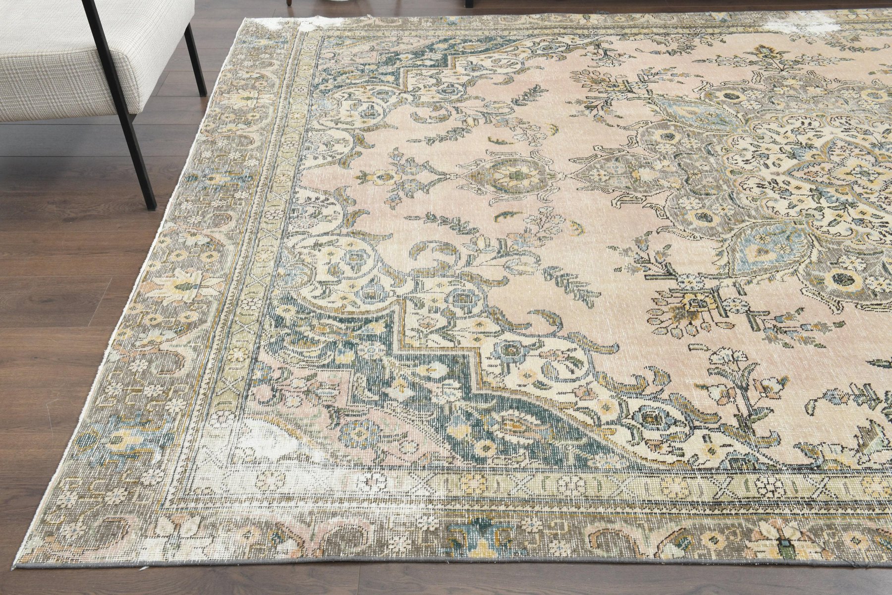 Antique Turkish Wool Area Rug, 1940s for sale at Pamono