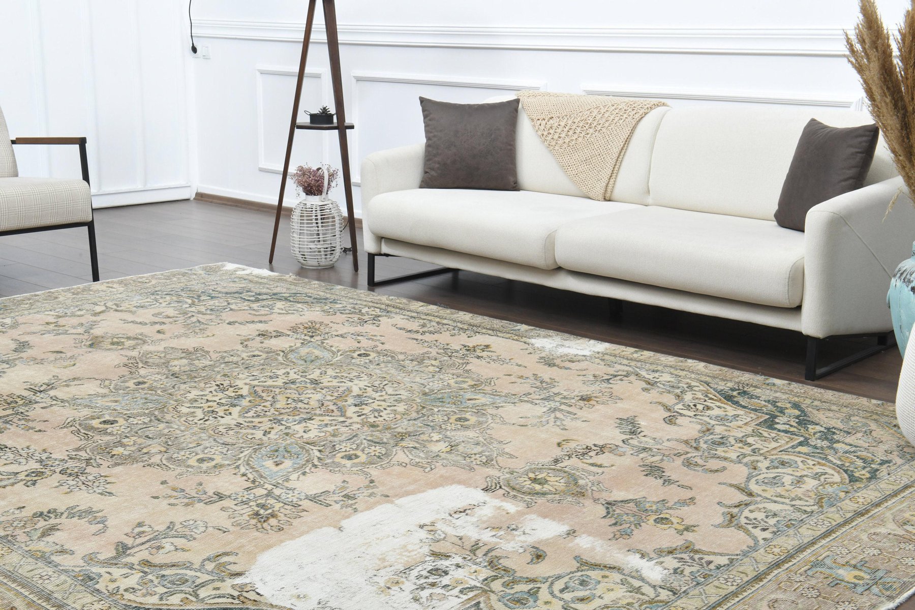 Antique Turkish Wool Area Rug, 1940s for sale at Pamono