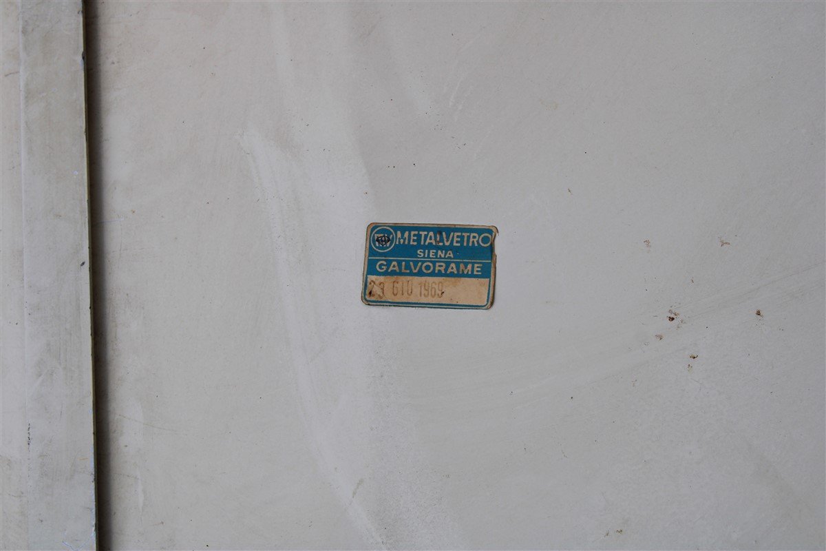 Round Italian Pop Art Mirror with Concave Edges, 1969 for sale at Pamono