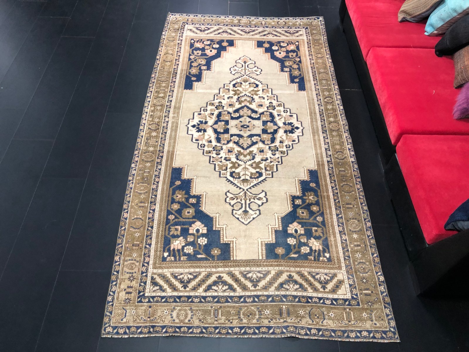 Traditional Turkish Rustic Floor Rug for sale at Pamono