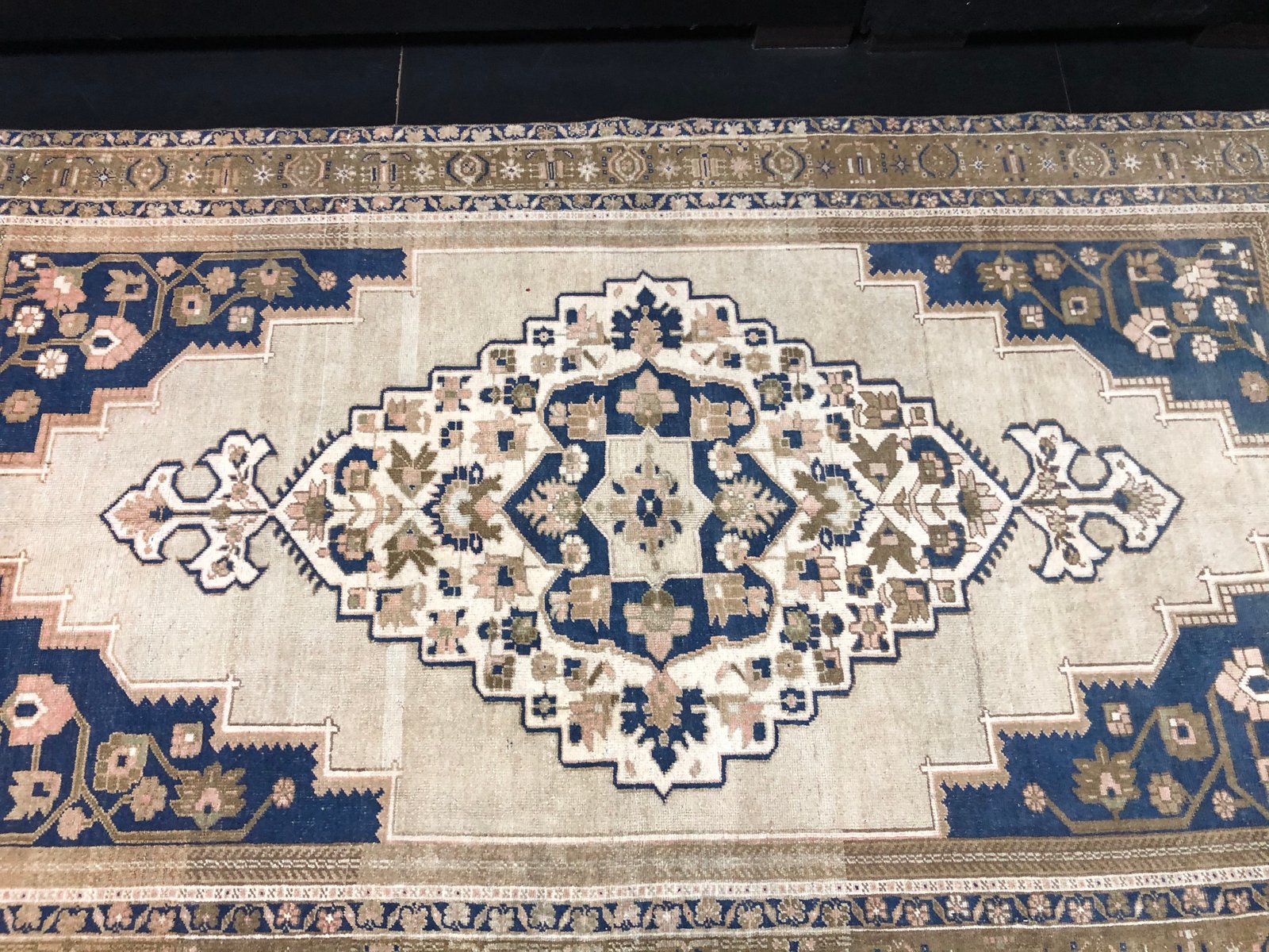 Traditional Turkish Rustic Floor Rug for sale at Pamono