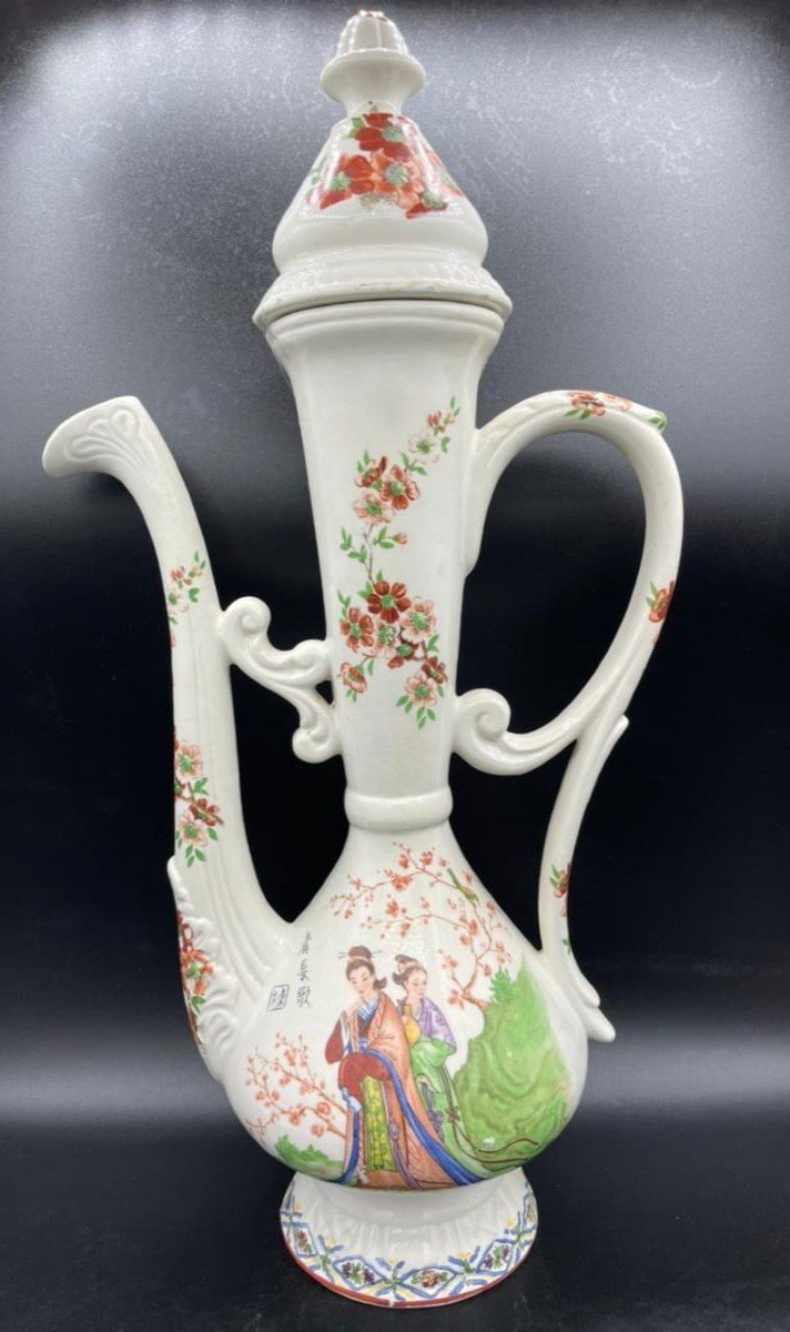 Antique Porcelain Ewer with Chinese Pattern for sale at Pamono