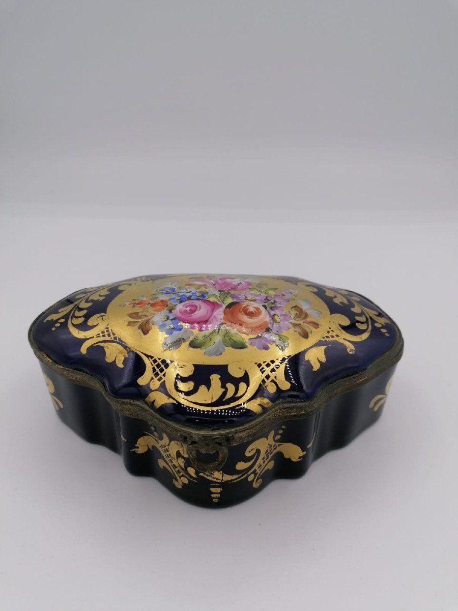 20th Century Limoges Porcelain Box for sale at Pamono