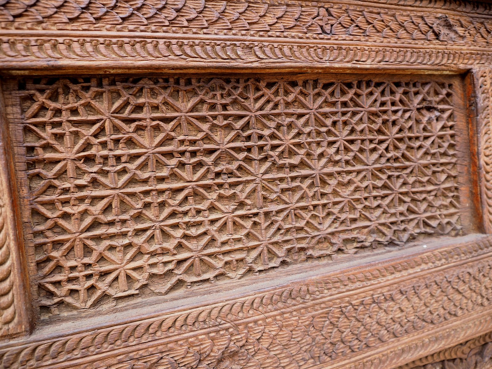 Vintage Cedar Double Bed, Swat-Tal, Pakistan for sale at Pamono
