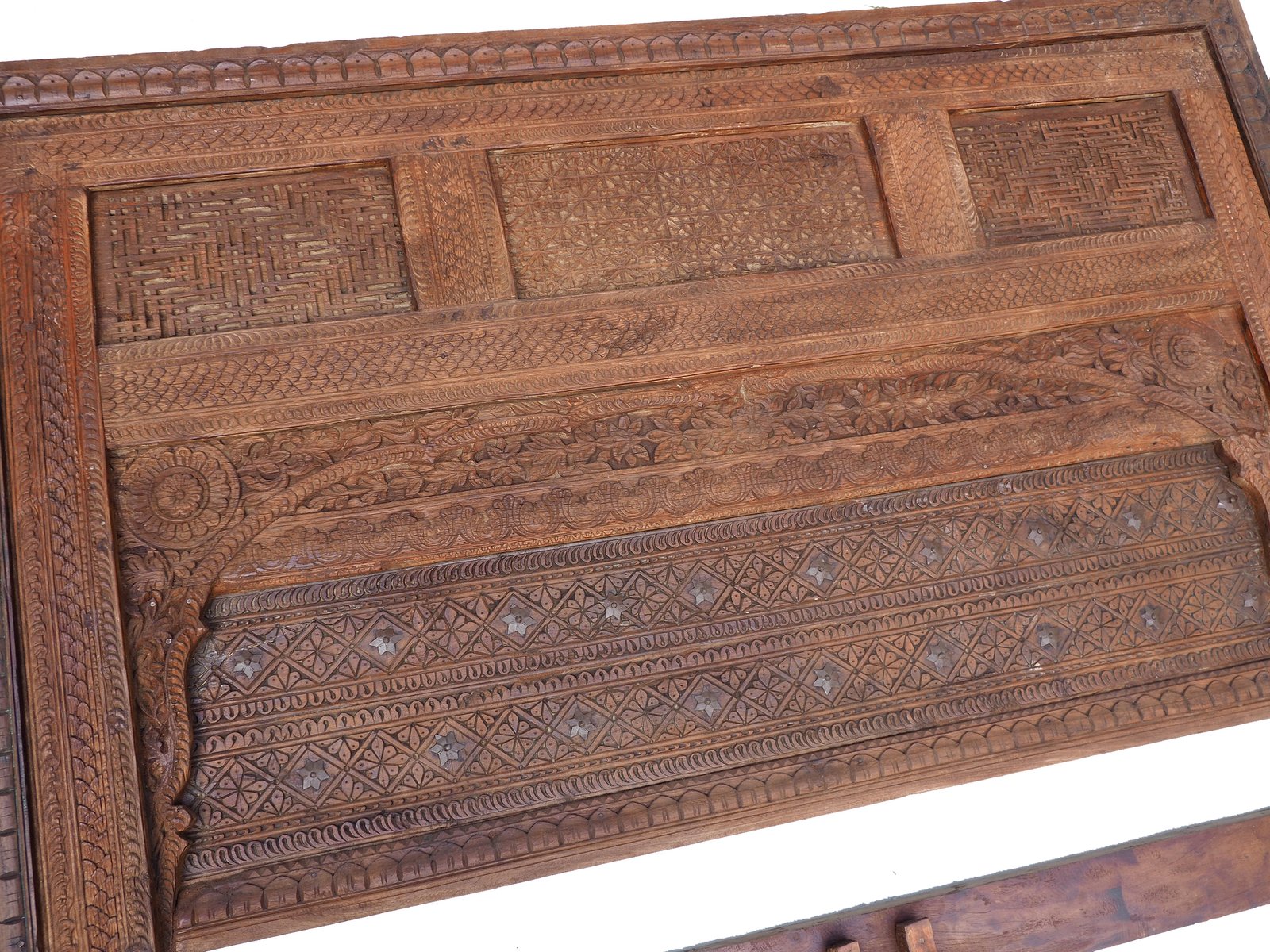 Vintage Cedar Double Bed, Swat-Tal, Pakistan for sale at Pamono