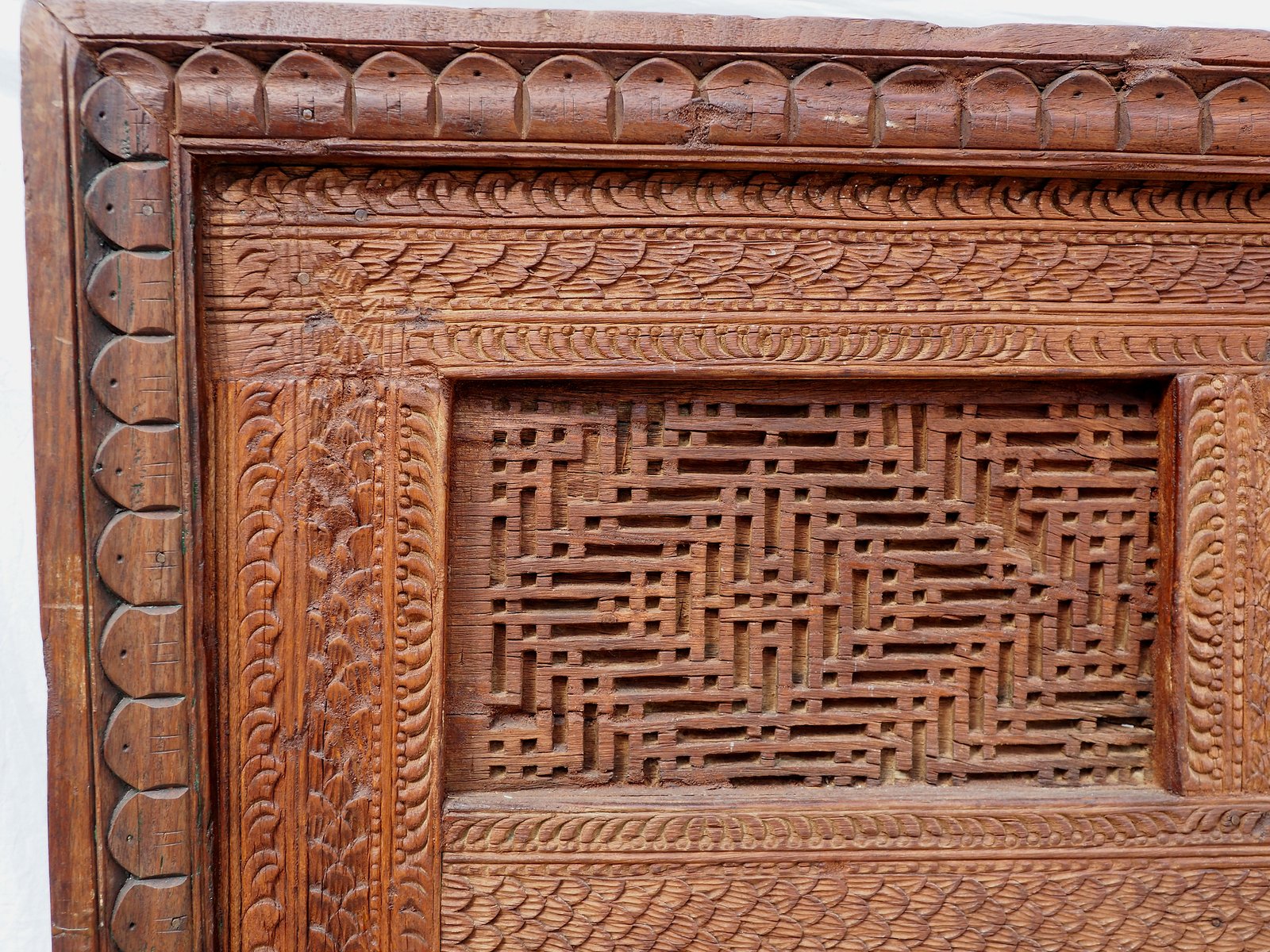 Vintage Cedar Double Bed, Swat-Tal, Pakistan for sale at Pamono