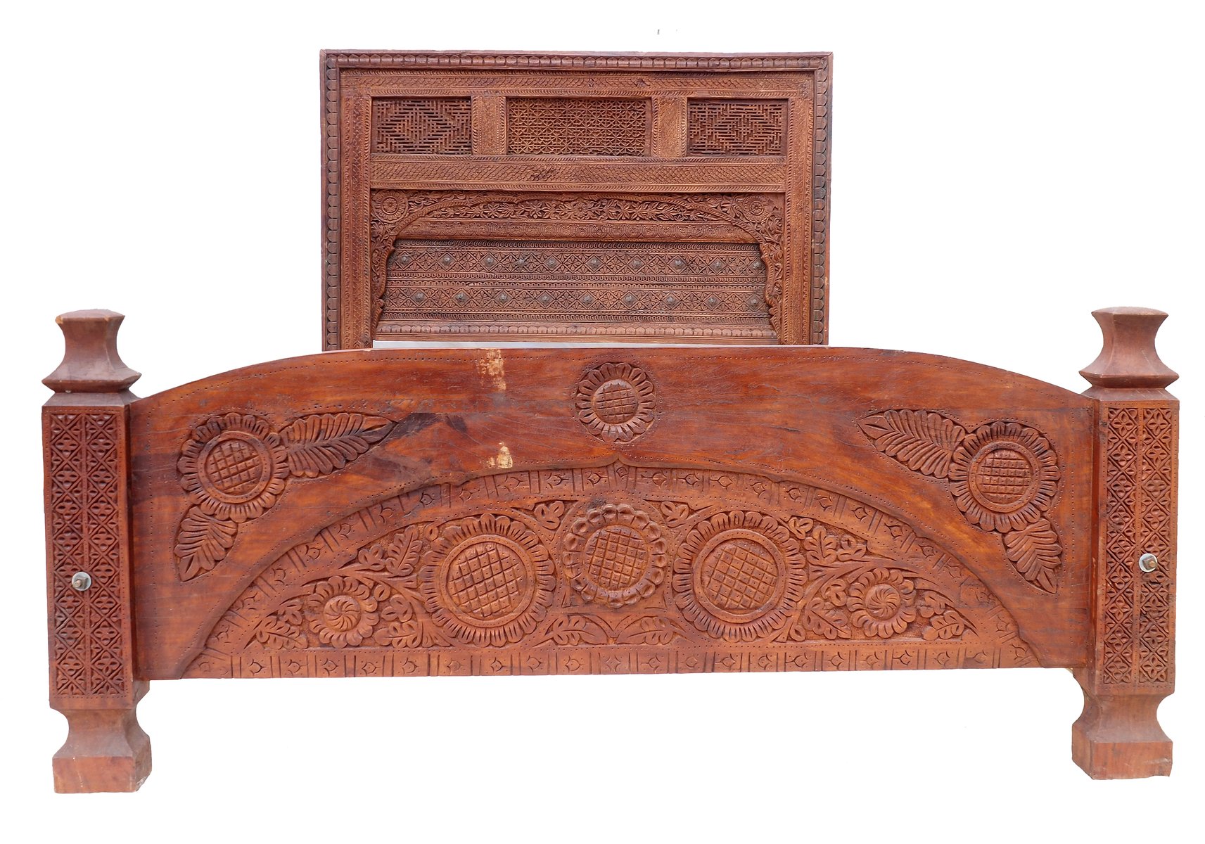 Vintage Cedar Double Bed, Swat-Tal, Pakistan for sale at Pamono