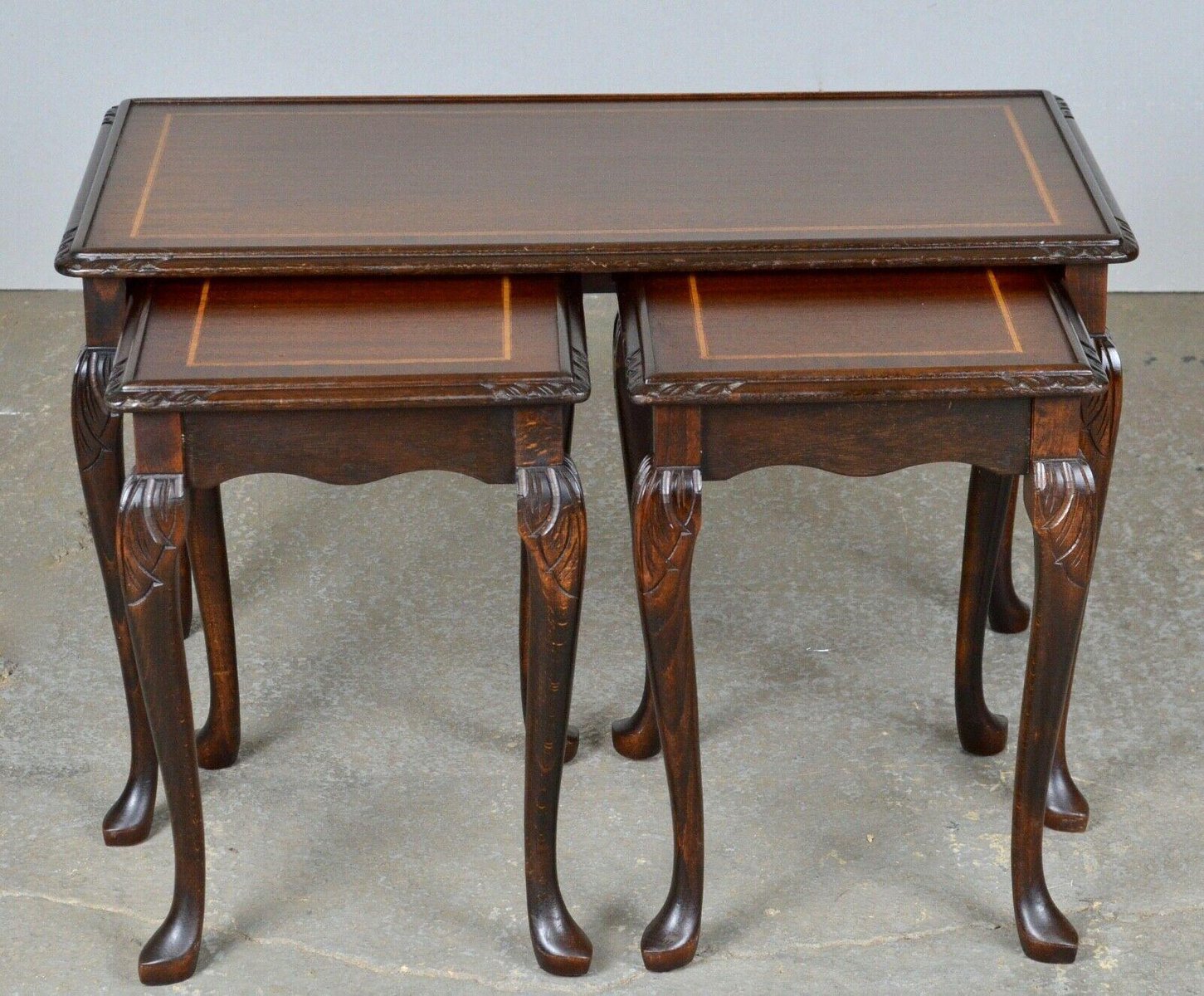 Victorian Nesting Tables in Mahogany, Set of 3 for sale at Pamono