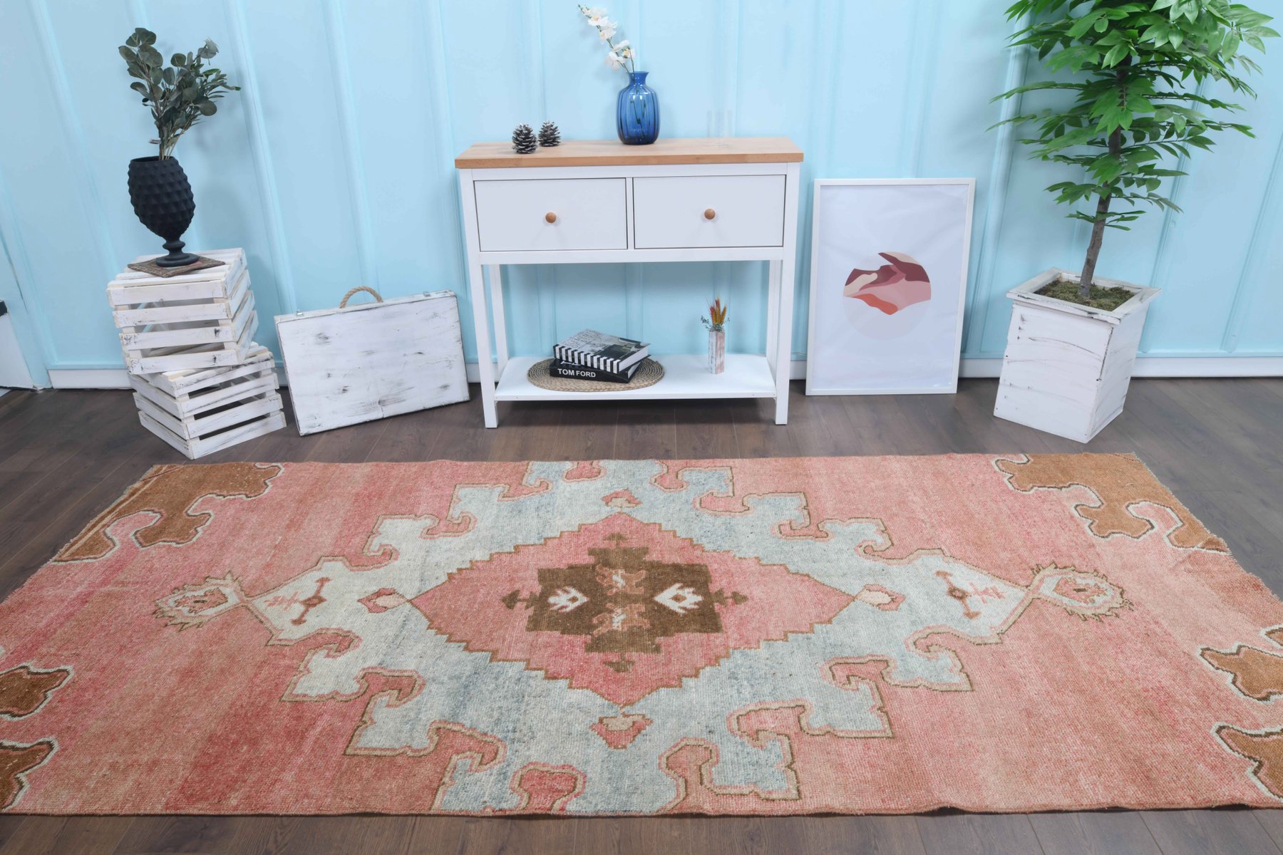Turkish Pink Farmhouse Rug for sale at Pamono