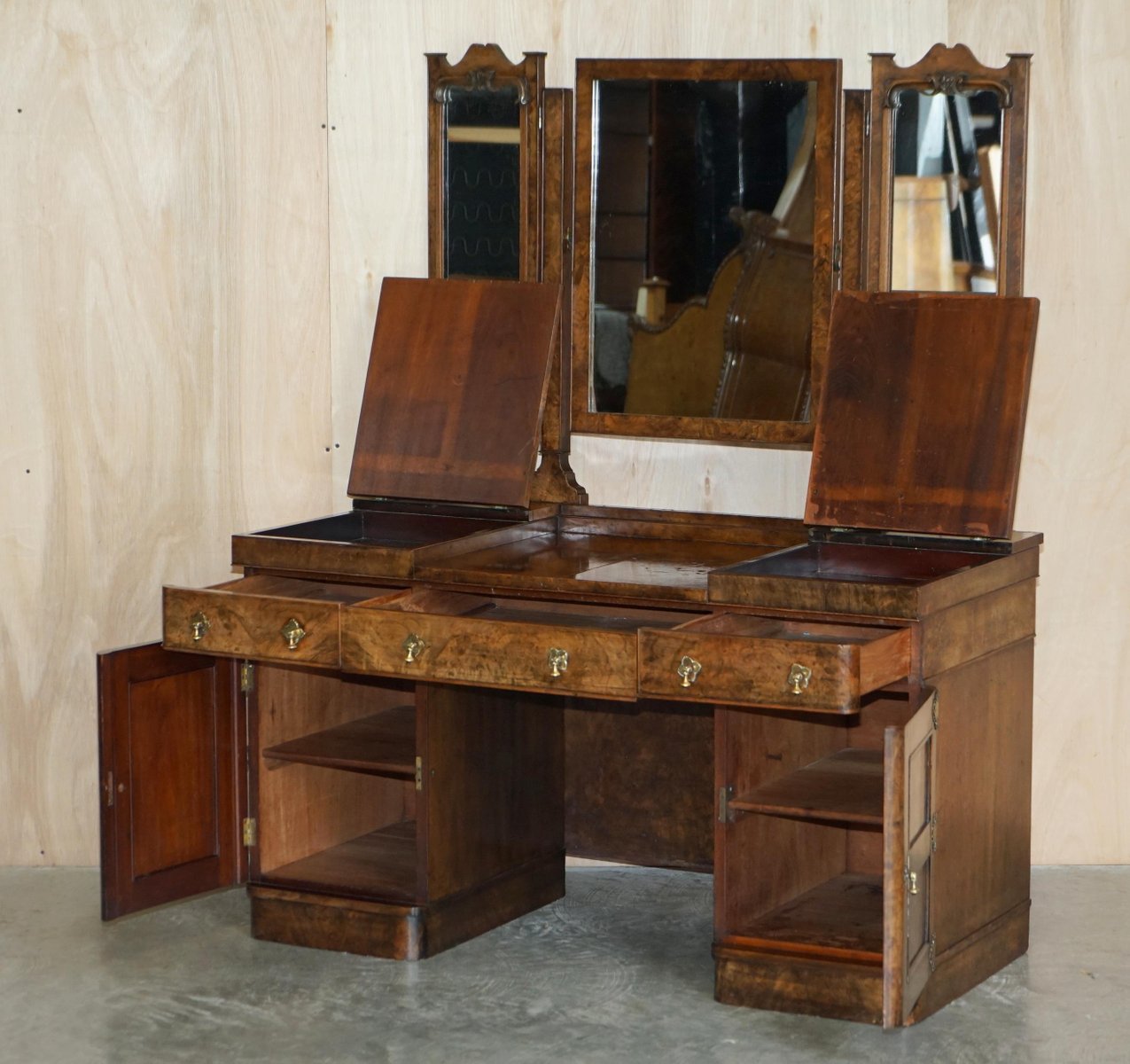 Antique Gothic Burr & Burl Dressing Table with Brass Fittings for sale ...