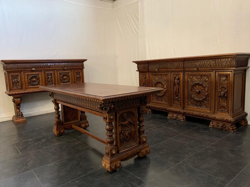 Florentine Renaissance Credenza, 1890s for sale at Pamono