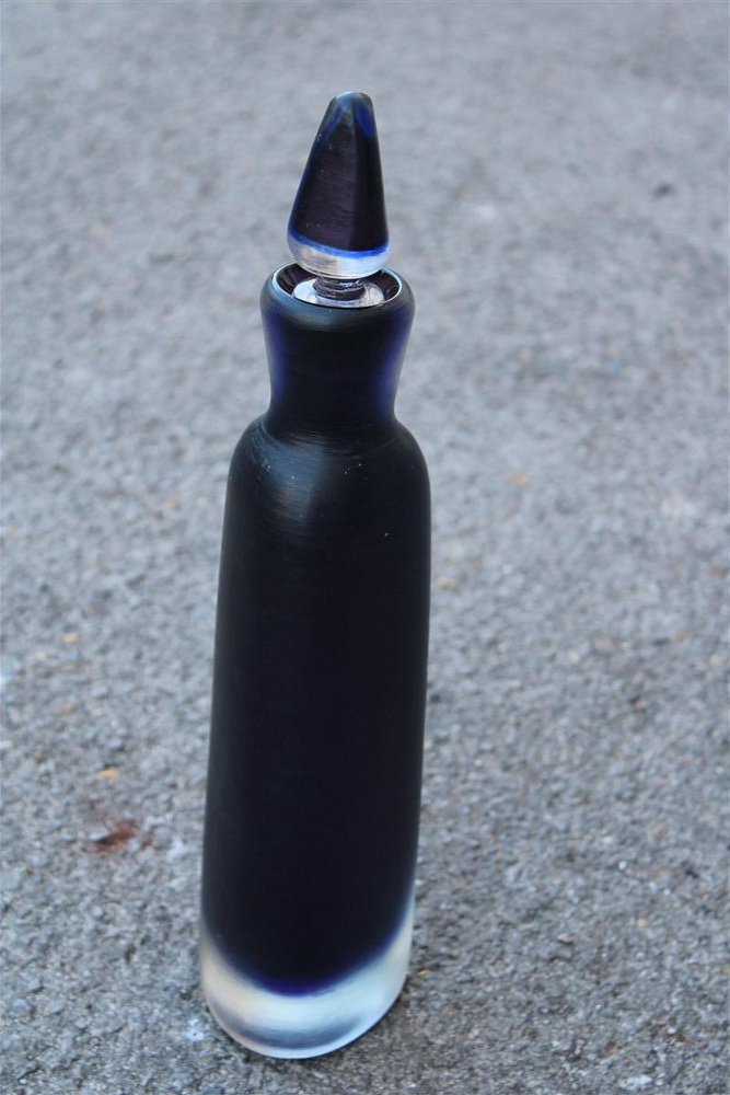 Inciso Series Blue Triangular Bottle by Paolo Venini, 1950 for sale at ...