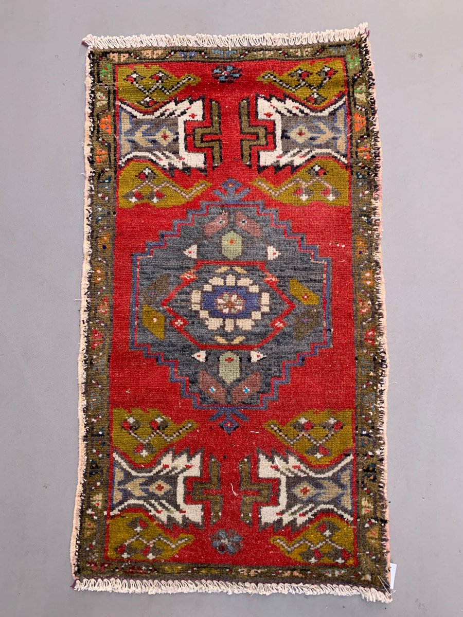 Small Vintage Turkish Wool Rug for sale at Pamono