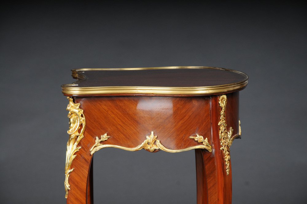 20th Century French Louis XV Style Side Table for sale at Pamono