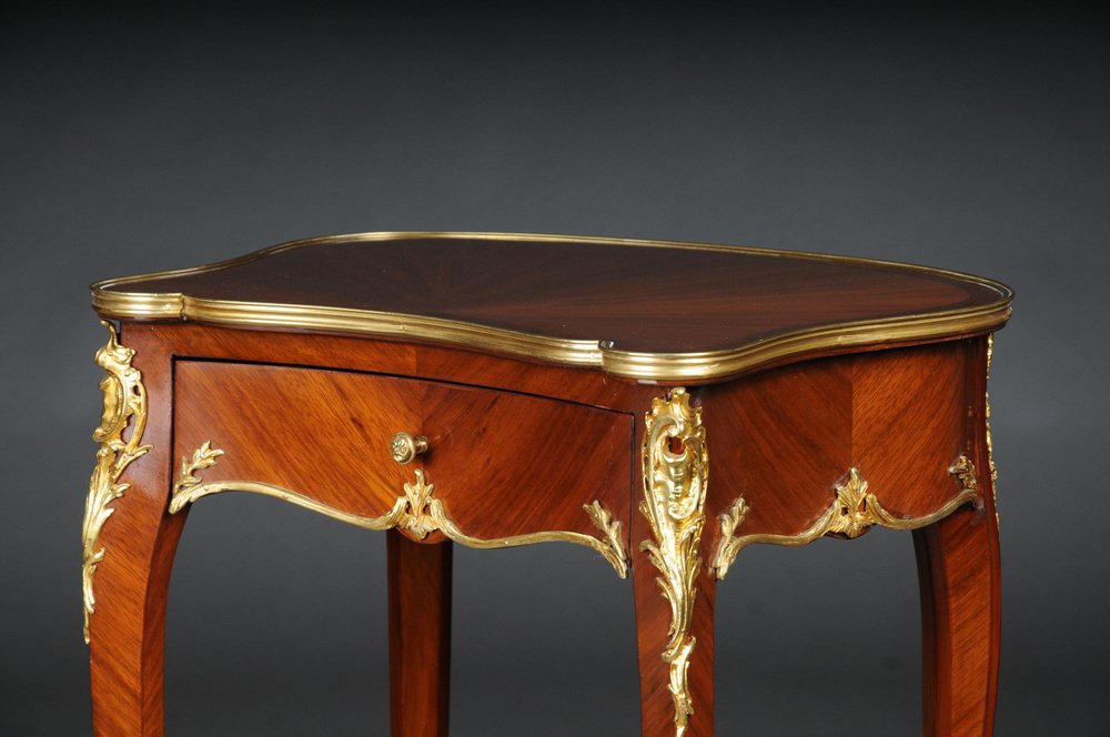 20th Century French Louis XV Style Side Table for sale at Pamono