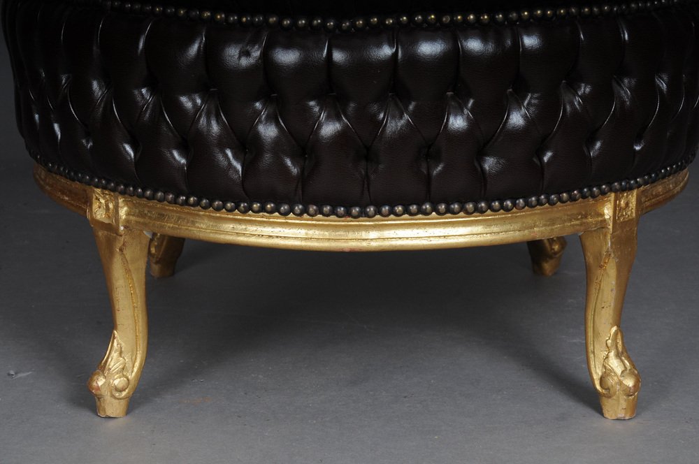 Large 20th Century Chesterfield Style Stool for sale at Pamono
