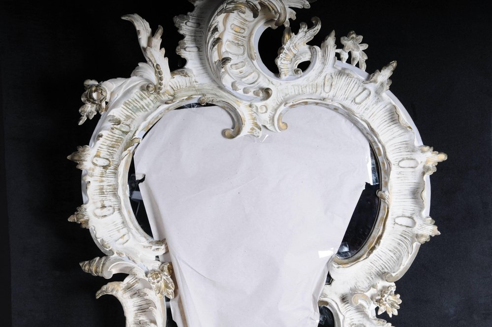 Espejo de pared decorado rococó, década de 1870 en venta en Pamono