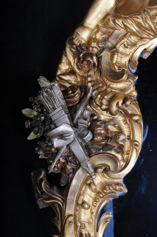 Espejo rococó ornamentado de madera dorada, siglo XIX, década de 1870 ...