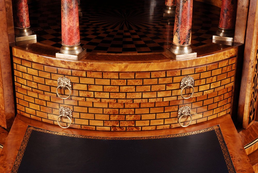 20th Century Vienna Cabinet attributed to John Lean for sale at Pamono