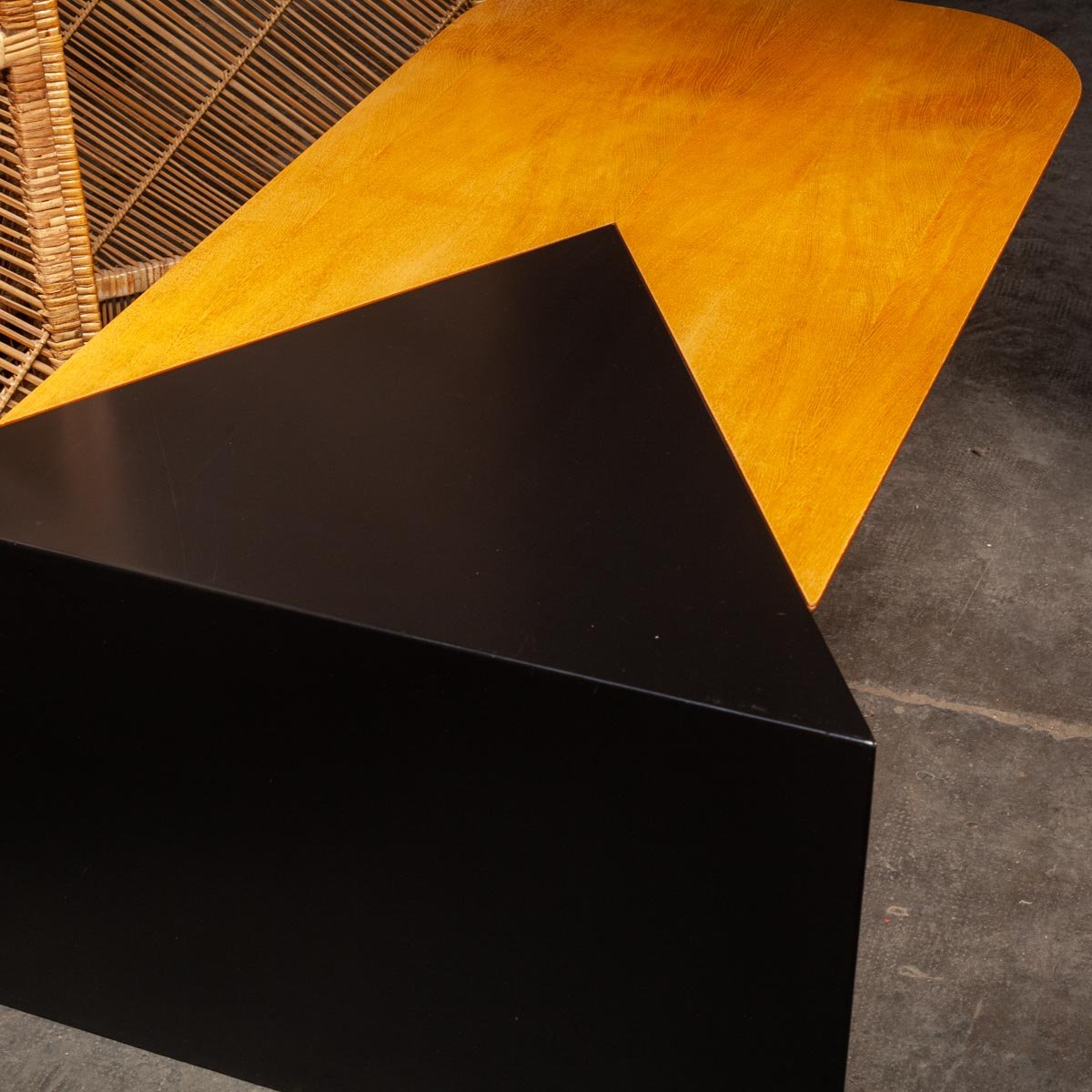 Postmodern Coffee Table, 1980s for sale at Pamono