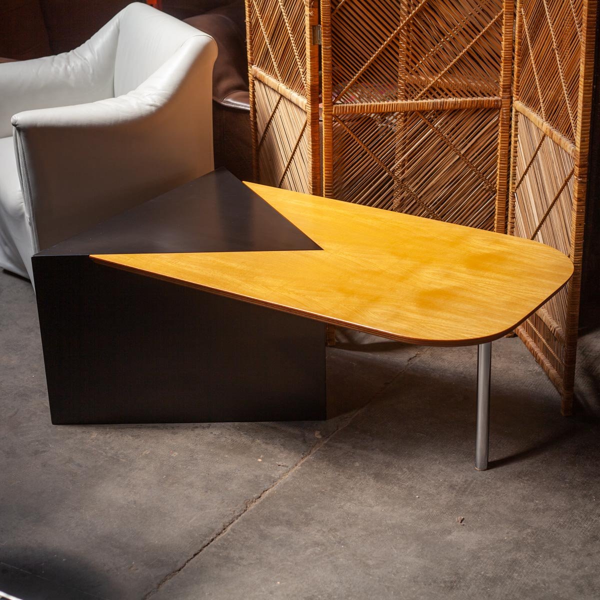 Postmodern Coffee Table, 1980s for sale at Pamono